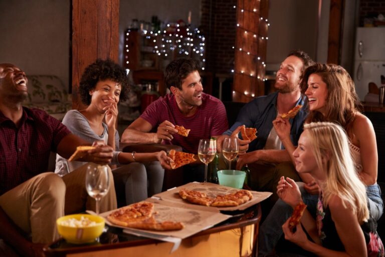 How to Throw the Ultimate Pizza Party | Dogtown Pizza